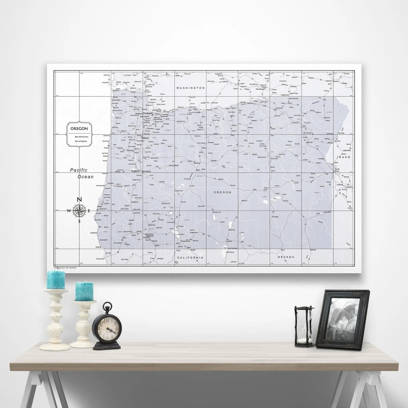 Oregon Map Poster - Light Gray Color Splash - Conquest Maps LLC